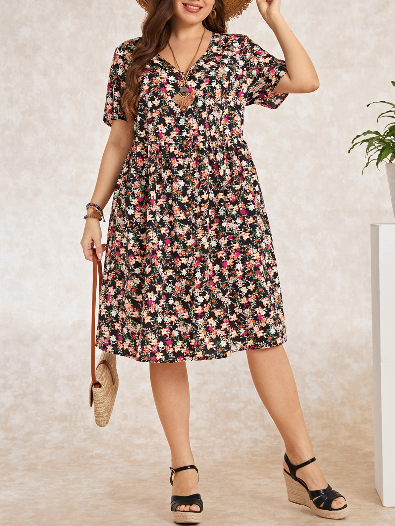 EMERY ROSE Plus Allover Floral Print Dual Pocket Smock Dress | SHEIN UK