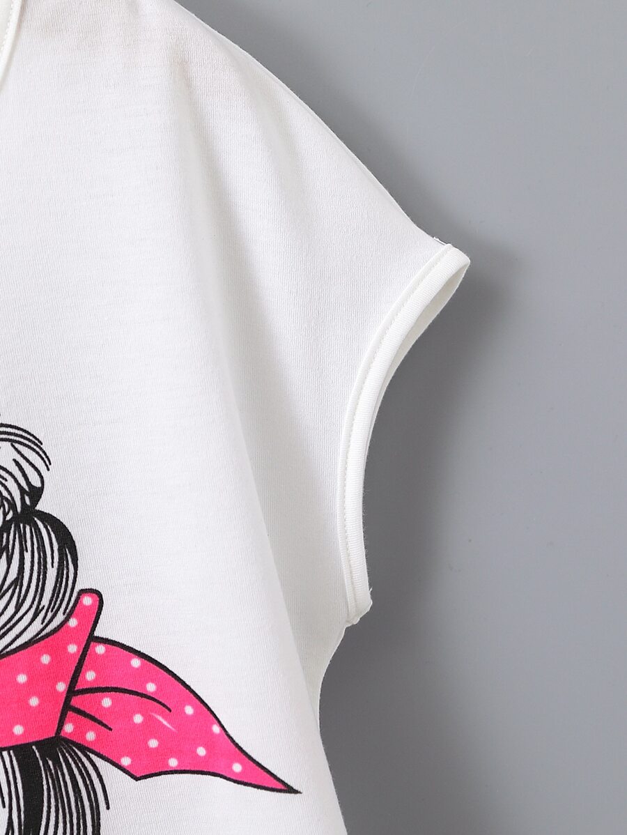 SHEIN Tween Girl Figure Graphic Batwing Sleeve Tee | SHEIN USA