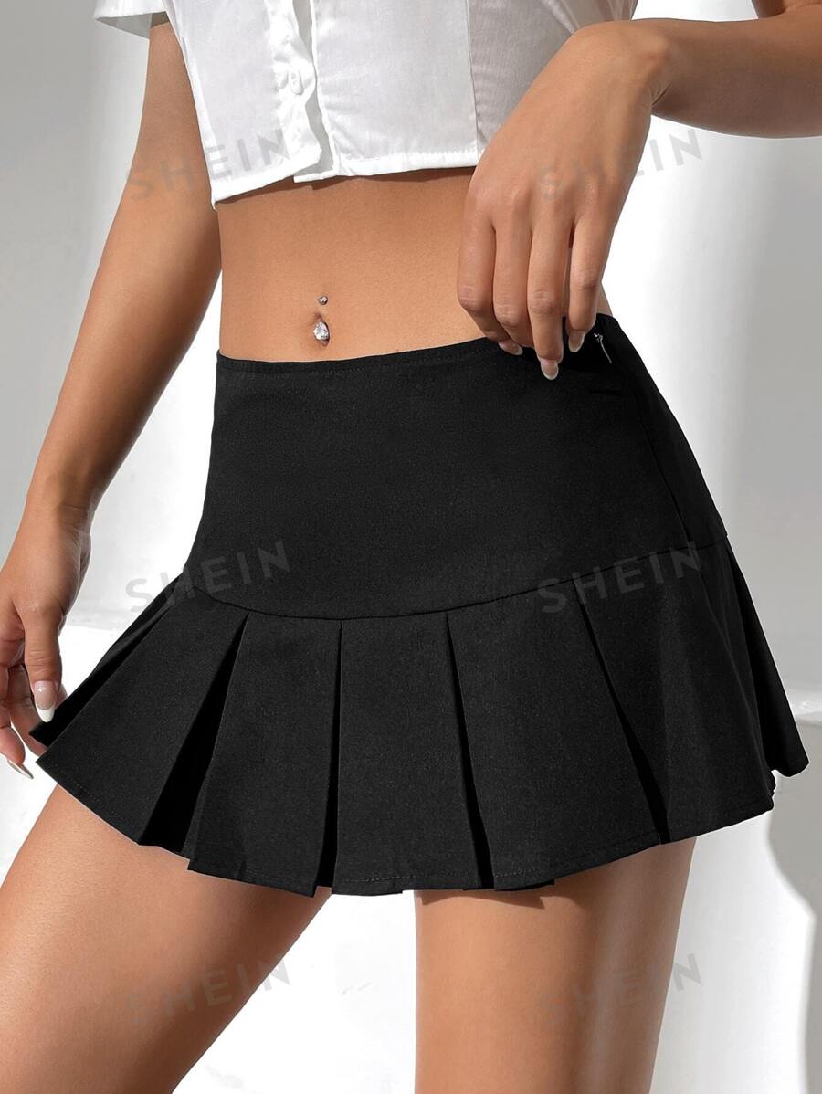 SHEIN EZwear Solid Pleated Black Hem Mini Skirt | SHEIN UK