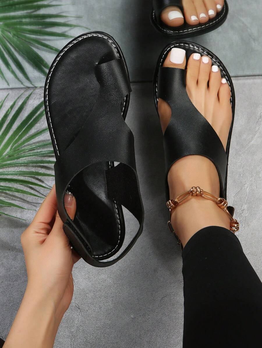 Women Hook-and-loop Fastener Toe Ring Flat Sandals, Fashionable Black ...