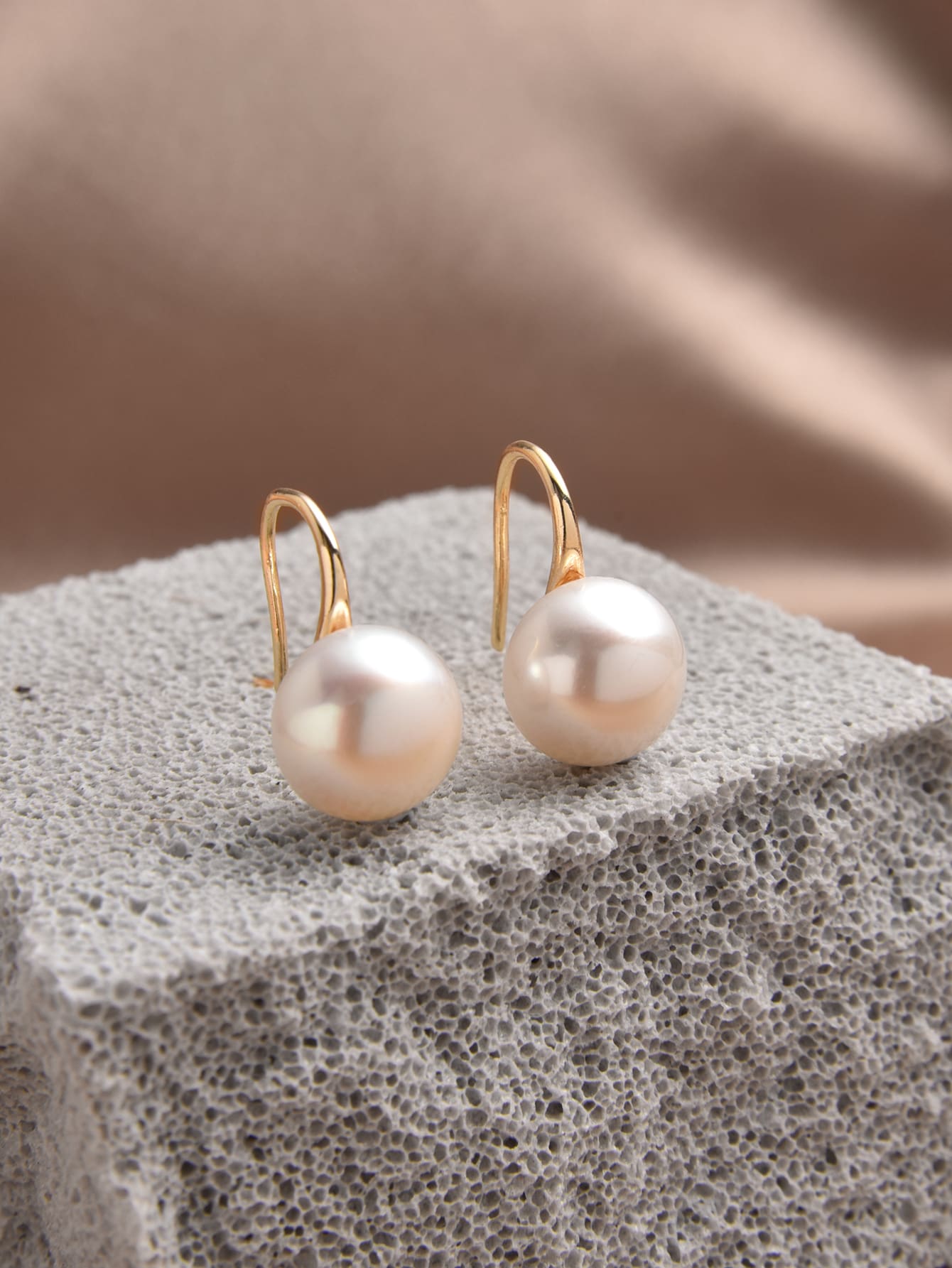 2pcs Cultured Pearl Decor Earrings | SHEIN USA