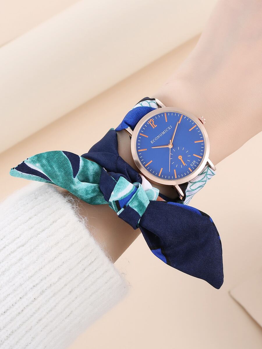 ECONOMICXI 1pc Women Leaf Pattern Velvet Strap Fashionable Round Round ...