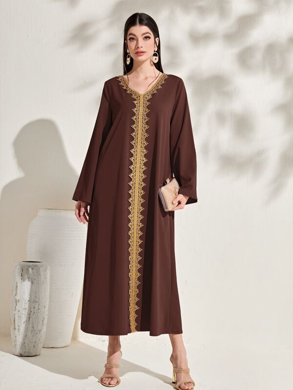 SHEIN Najma Robe Arabe À Bordure En Dentelle Manches Trompette | Mode ...