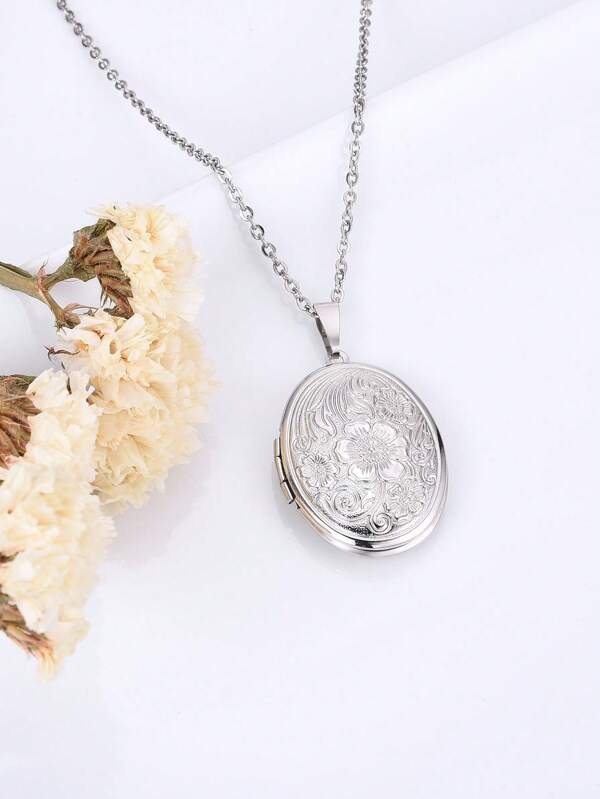 Flower Textured Oval Open Locket Pendant Necklace | SHEIN UK