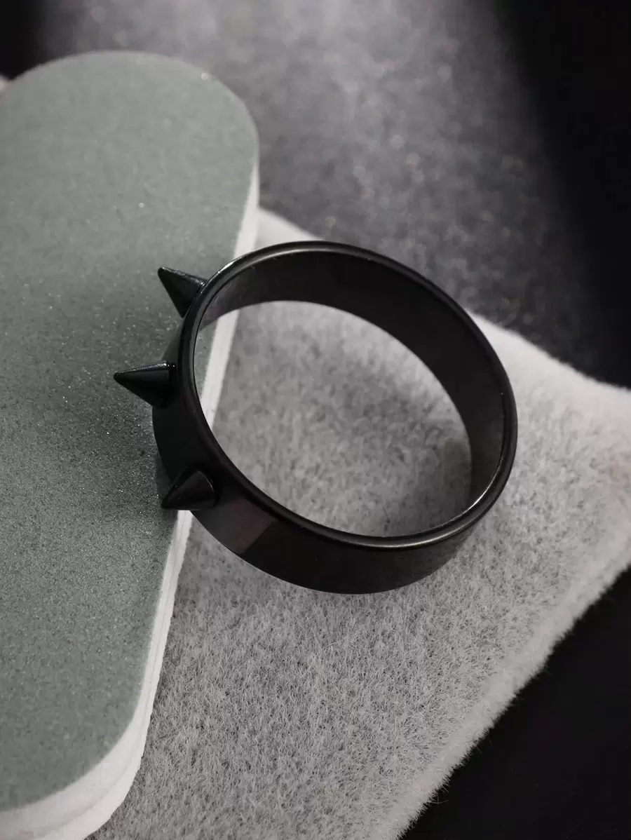 SeuSuk Men Spiked Decor Ring | SHEIN USA
