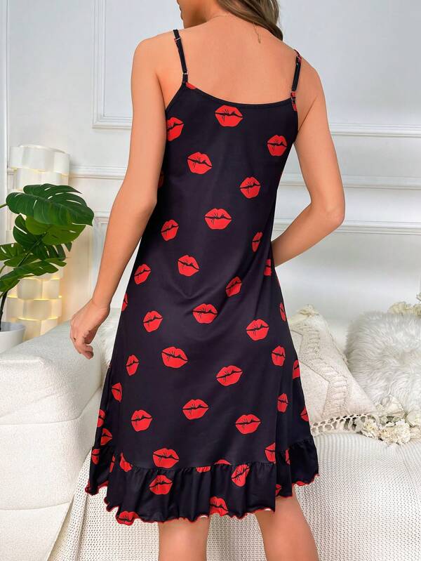 فستان نوم كامي طباعة شفاة مقلم دانتيل حافة مكشكشة | شي إن