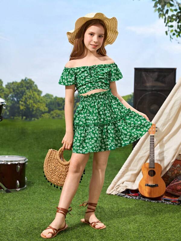 SHEIN Kids SUNSHNE Girls Ditsy Floral Print Off Shoulder Crop Top ...