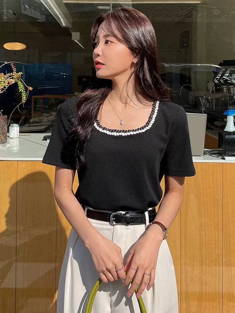 DAZY Contrast Trim Scoop Neck Tee | SHEIN USA