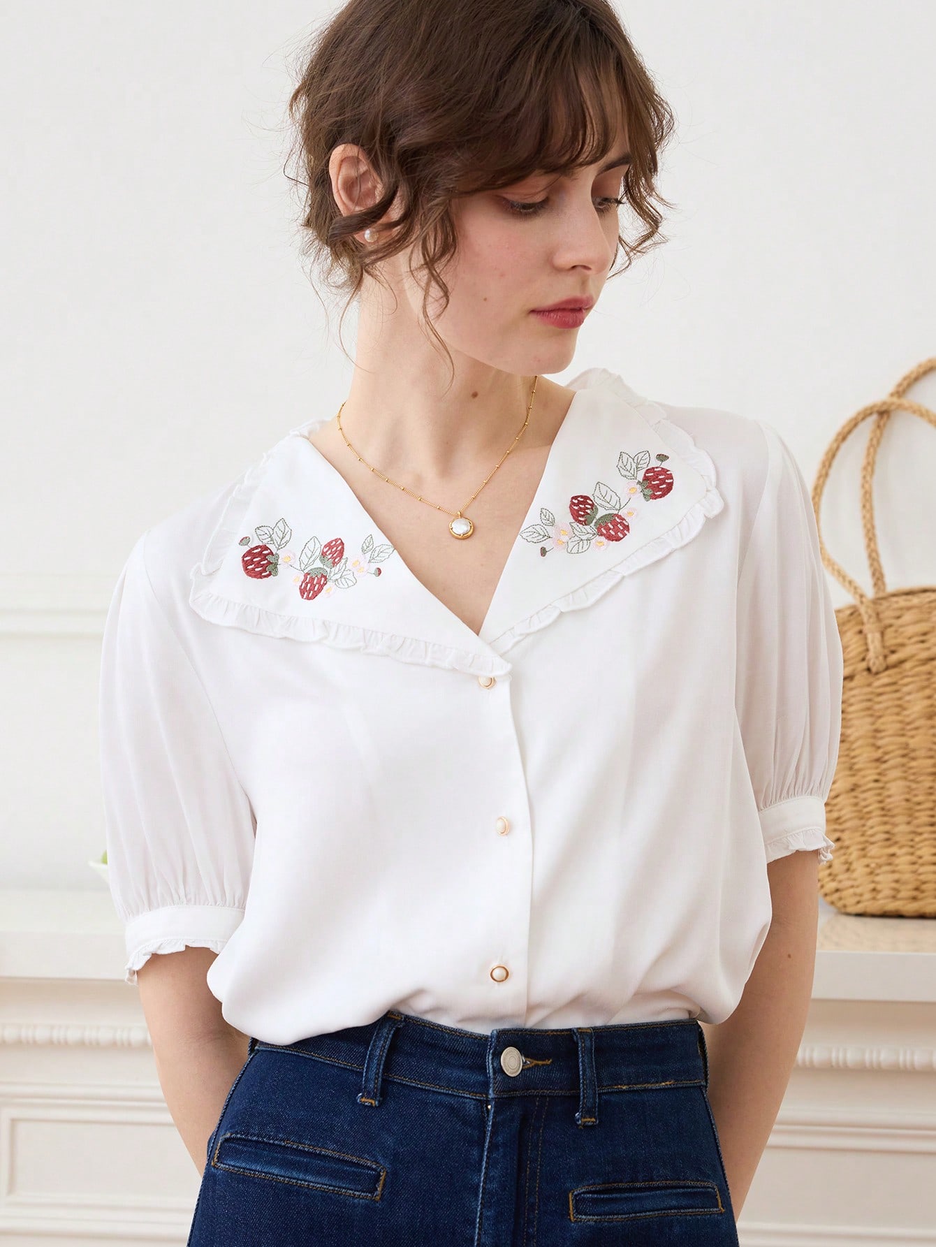 Simple Retro Strawberry Embroidery Button Front Shirt