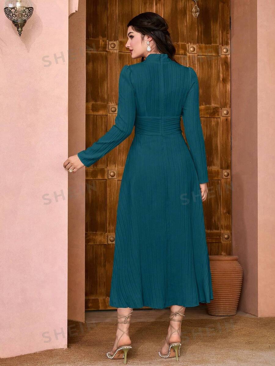 SHEIN Modely Solid Plisse Ruched Waist A-line Dress | SHEIN USA