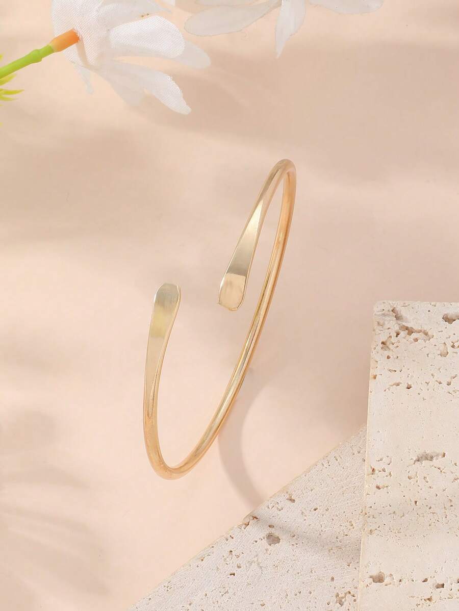 1pc Simple & Stylish Flattened Circle Cuff Bangle | SHEIN USA
