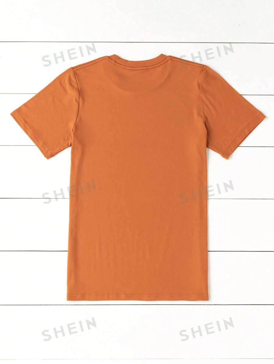 SHEIN EZwear Maglietta girocollo con grafica con slogan di taglia extra realizzata negli anni 70 ...