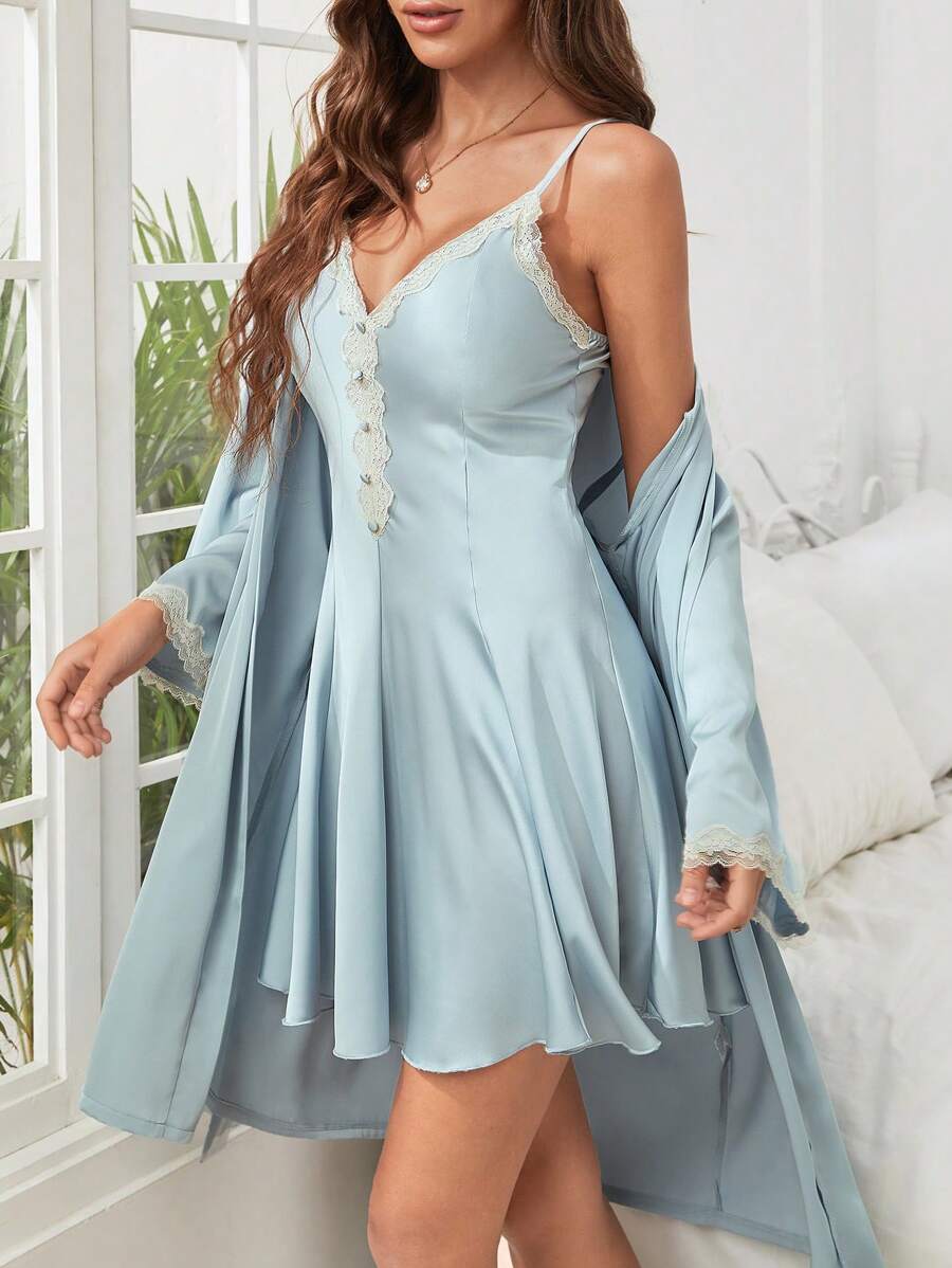 طقم بيجاما عبارة عن فستان نوم وبشكورت مزين بالتريم الدانتيل | شي إن