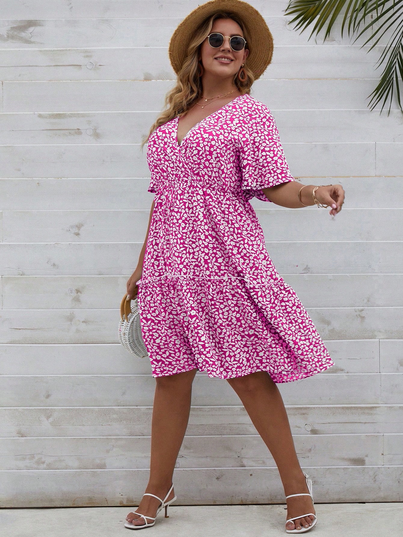 SHEIN LUNE Plus Ditsy Floral Print Butterfly Sleeve Ruffle Hem Dress | SHEIN USA