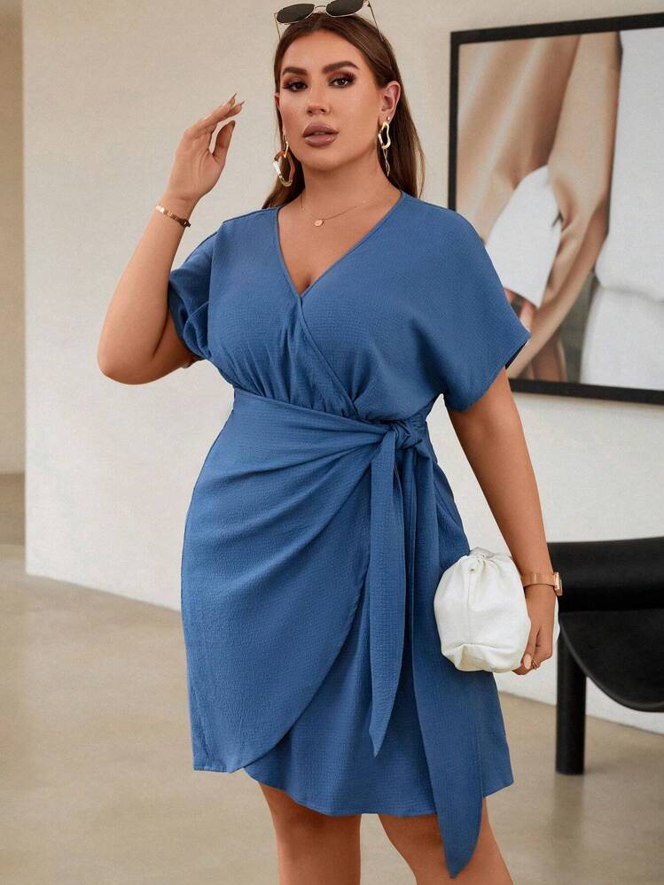 SHEIN Priv Plus incredible Graphic Print