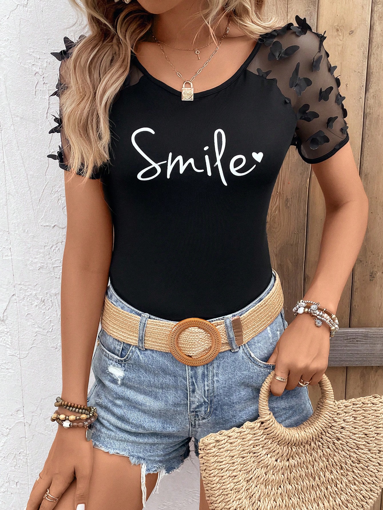 Shein Lune Camiseta Con Estampado De Letra De Malla En Contraste