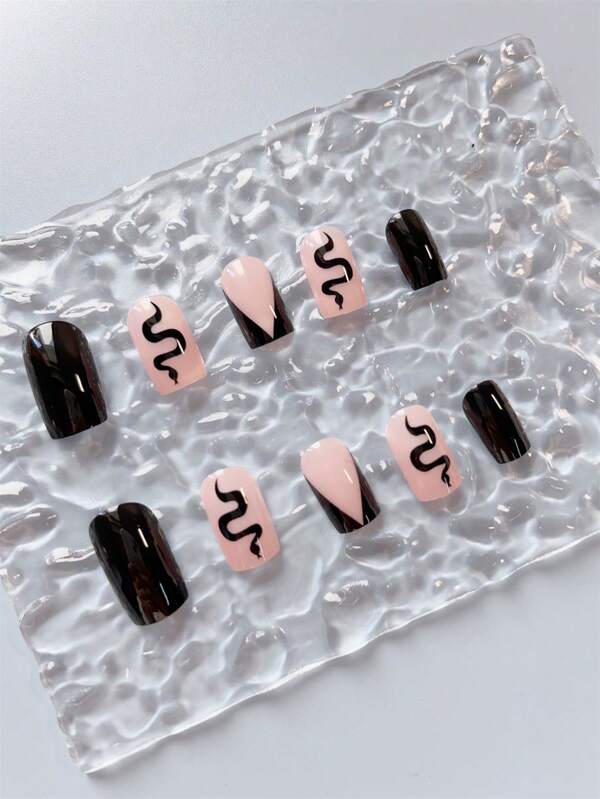 Transform Your Nails With 24pcs Short Square Snake Pattern Full Cover ...