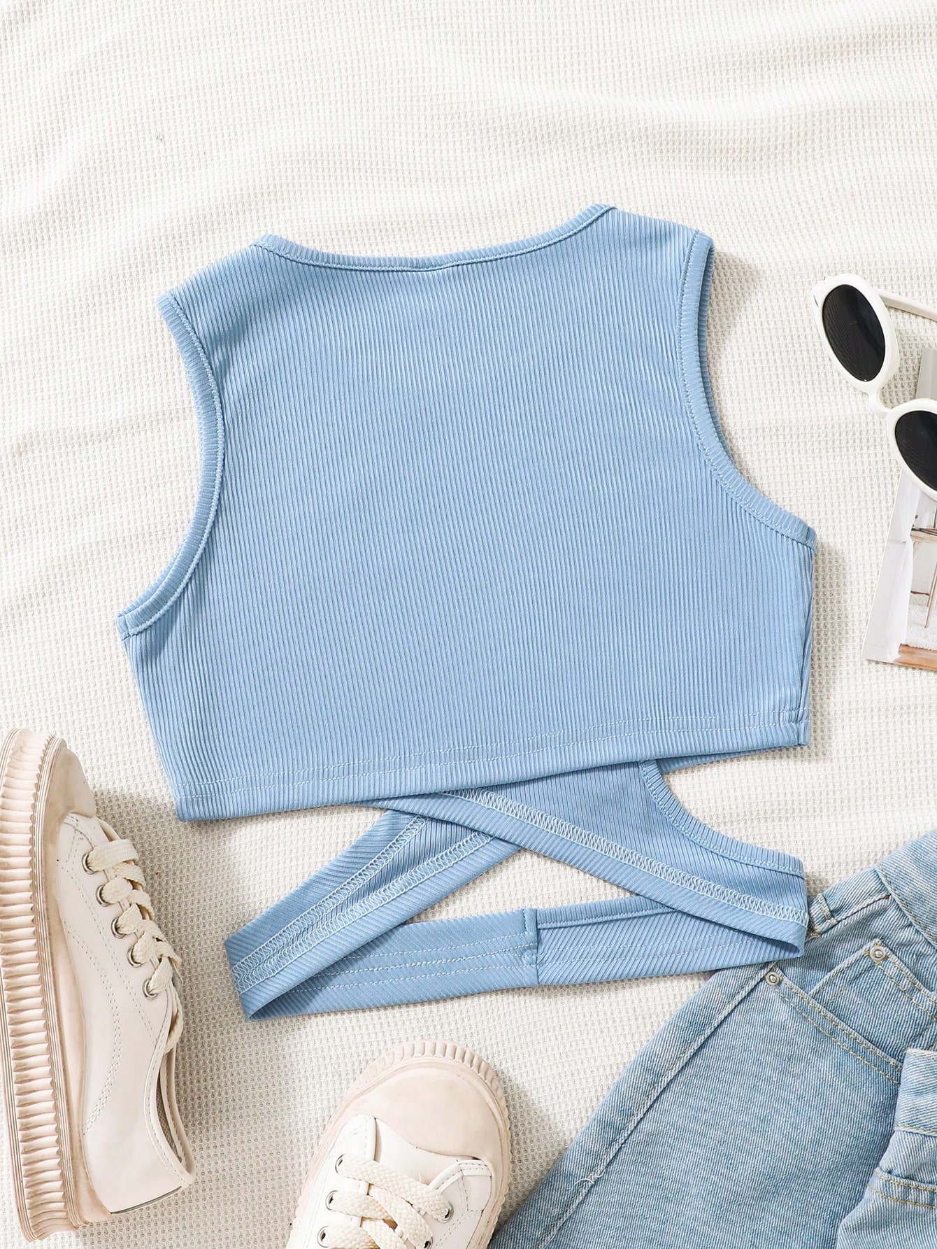 SHEIN Tween Girl Solid Criss Cross Cut Out Tank Top | SHEIN UK