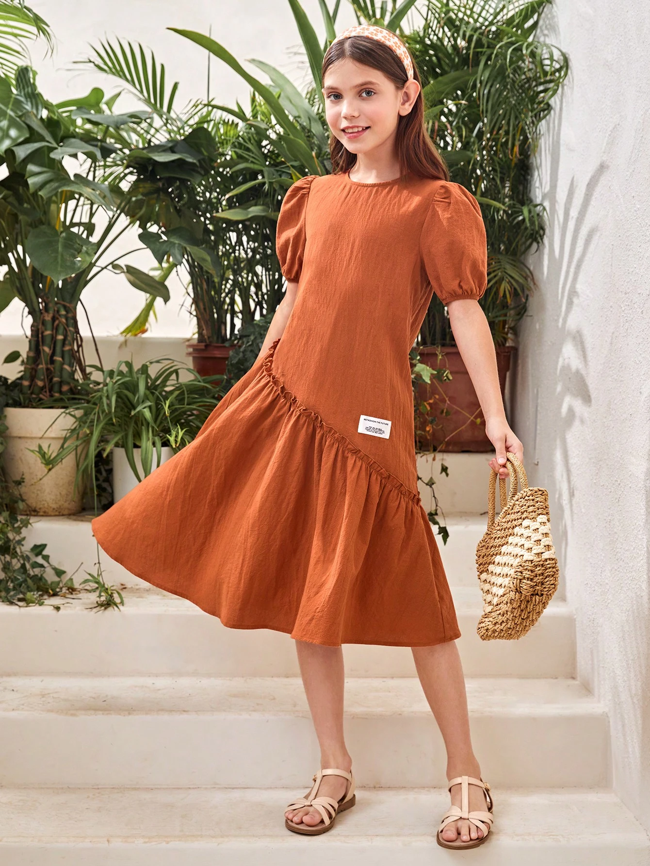 SHEIN Tween Girl Woven Casual Dress With English Woven Label, Ruffle Design And Bubble Sleeves ...