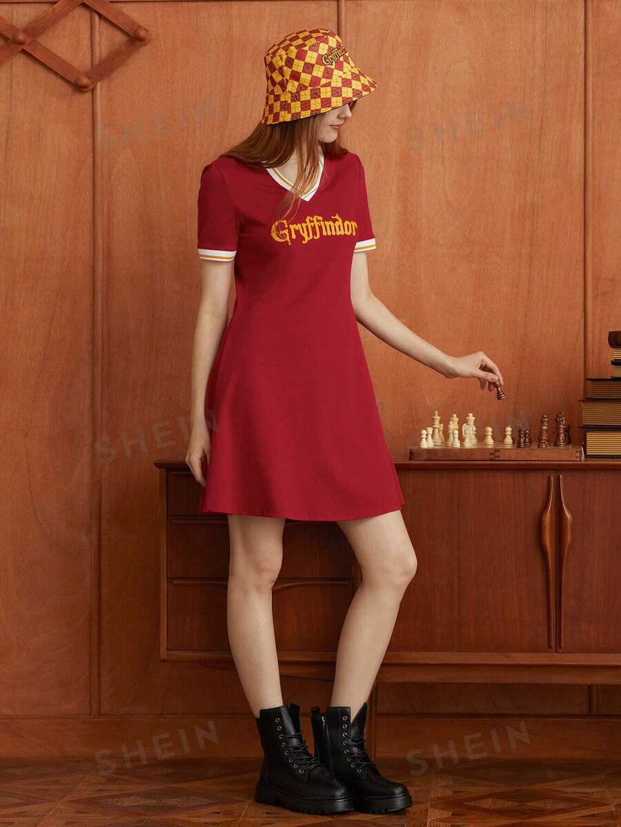 HARRY POTTER X SHEIN Letter Graphic Striped Trim Dress | SHEIN USA