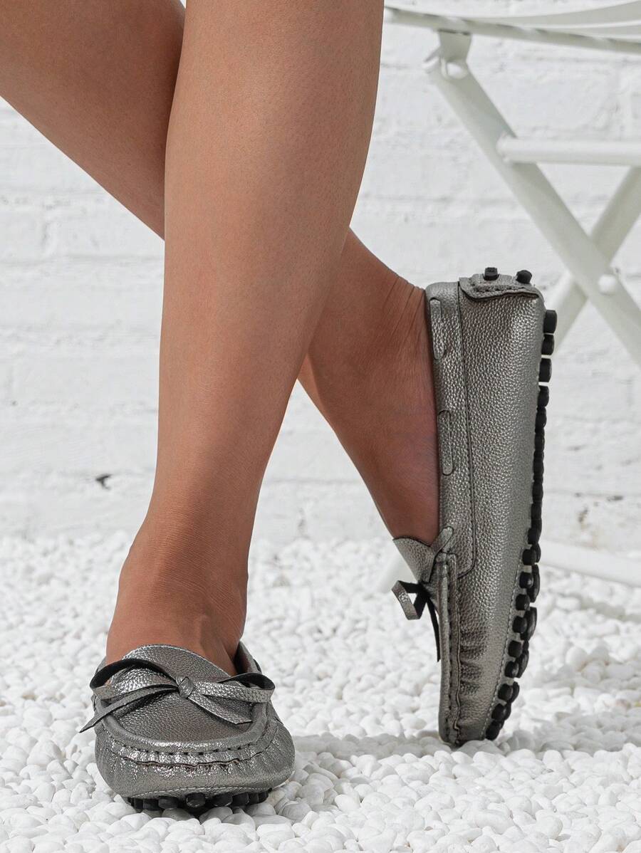 Women Bow Decor Metallic Litchi Embossed Flat Loafers, Glamorous Silver ...