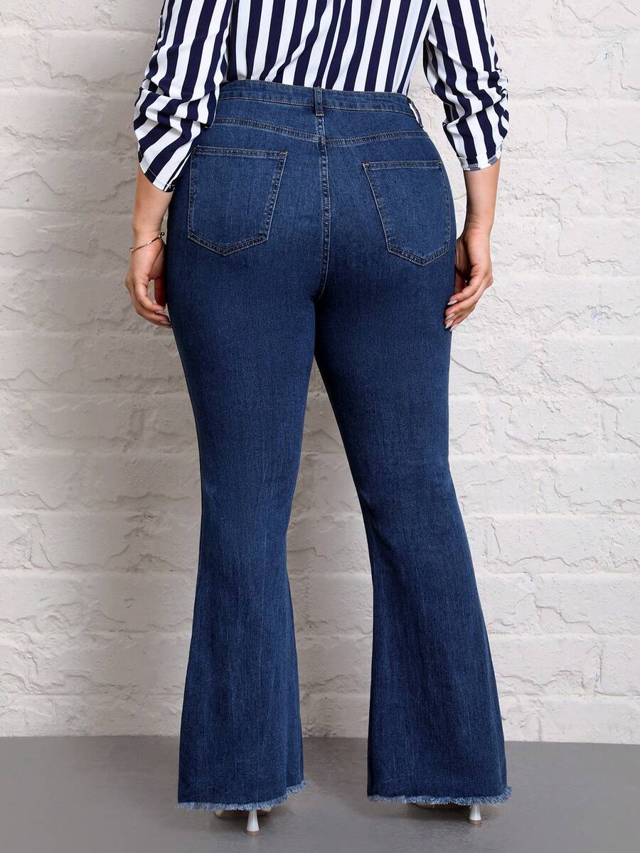 SHEIN Privé Plus Button Fly Flare Leg Jeans | SHEIN USA