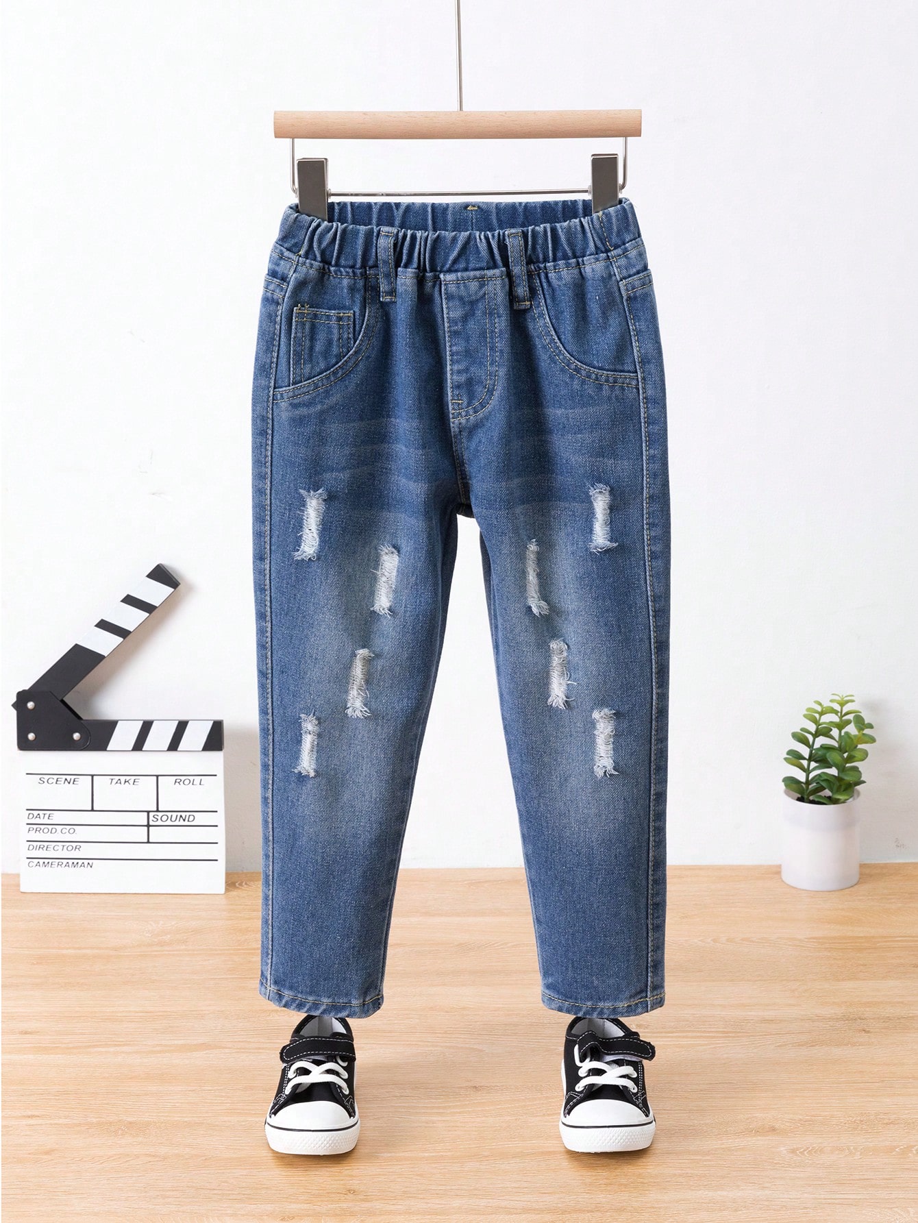 Young Girl Ripped Frayed Elastic Waist Jeans | SHEIN UK