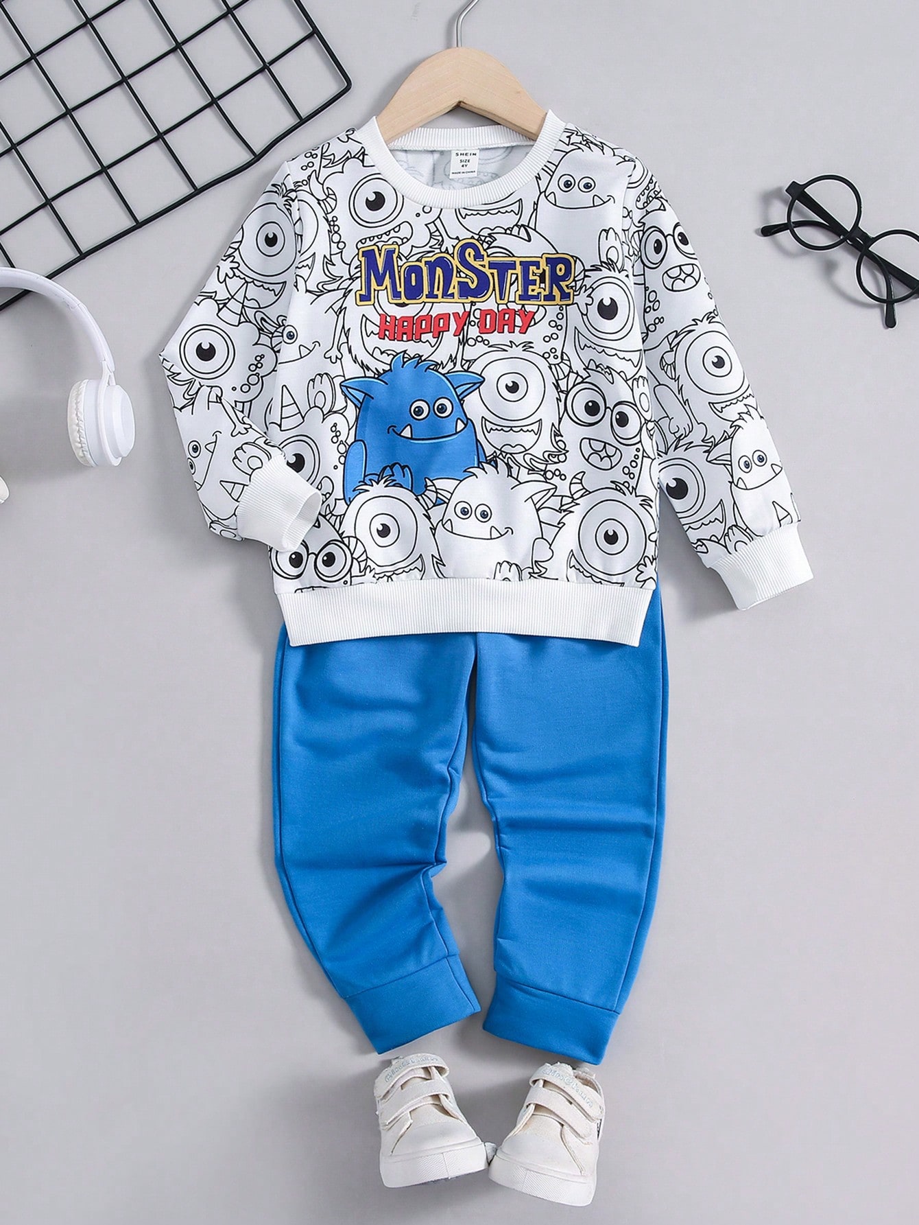 SHEIN Kids QTFun Conjunto de sudadera y pantalones con estampado de dibujos animados y letras ...