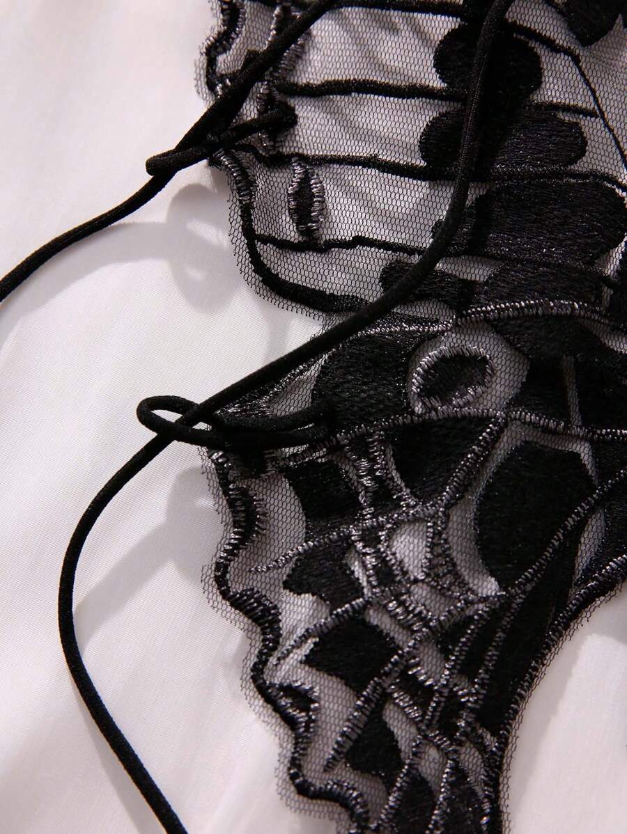 Butterfly Pattern Asymmetrical Hem Lace Cami Bra | SHEIN USA