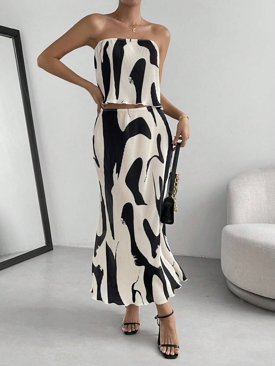 SHEIN Privé Graphic Print Tube Top & Skirt | SHEIN USA