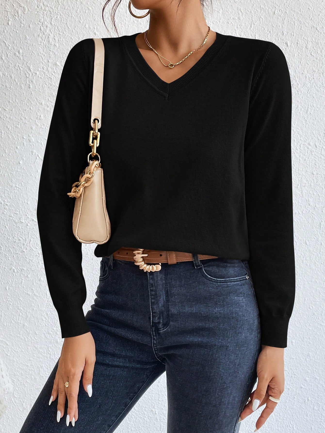SHEIN Essnce Solid V Neck Black Top Sweater | SHEIN USA