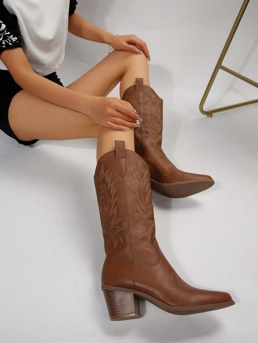 Botas Bordadas Inspiradas em Kendall, Design Europeu e Americano de ...