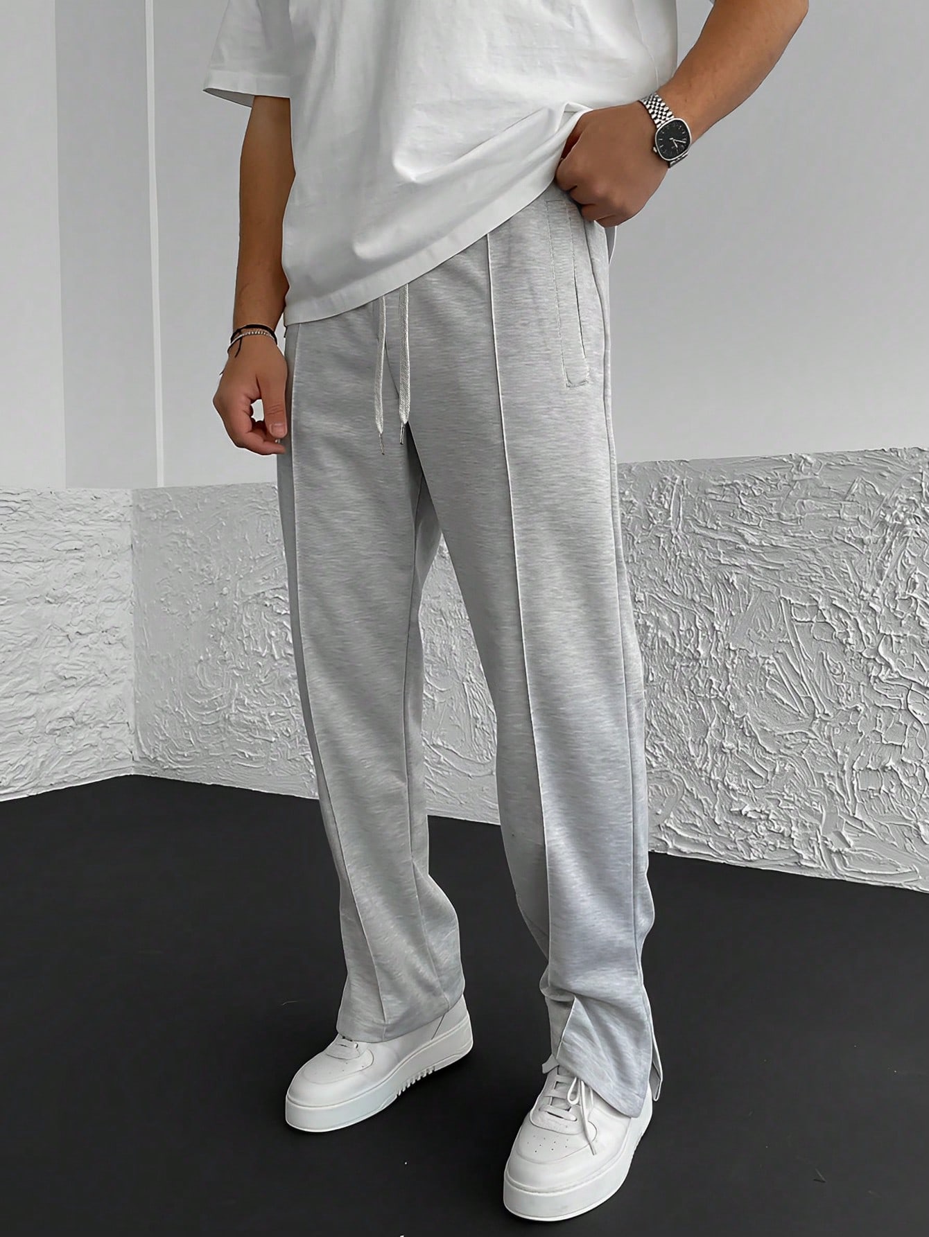 Manfinity UrbanChill Men Drawstring Waist Seam Detail Sweatpants ...