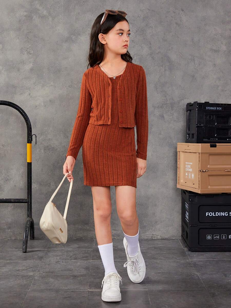 SHEIN Chica preadolescente Vestido de tirantes unicolor & Cazadora con ...