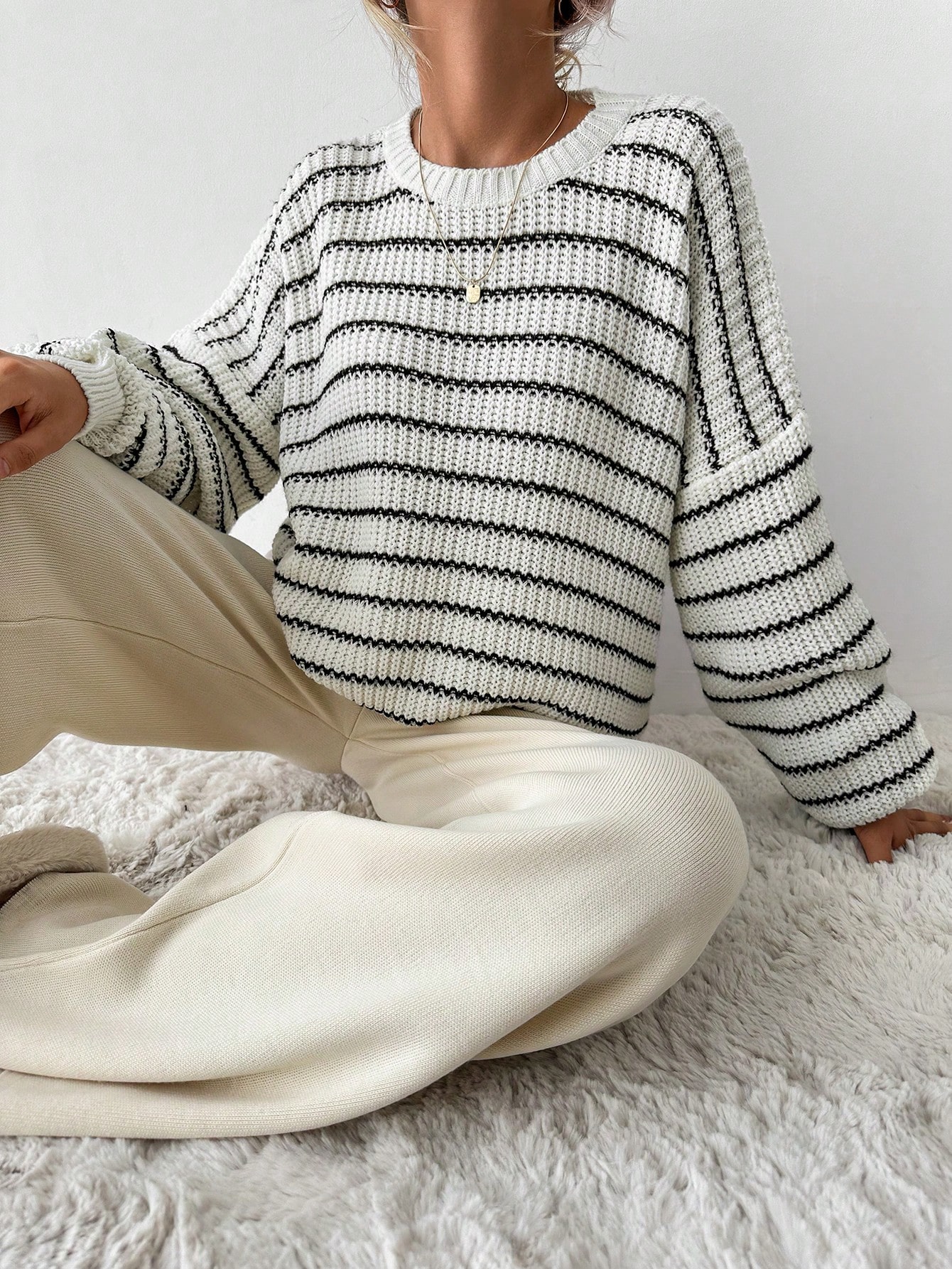 Jersey Con Patrón De Rayas De Hombros Caídos Mode De Mujer Shein España