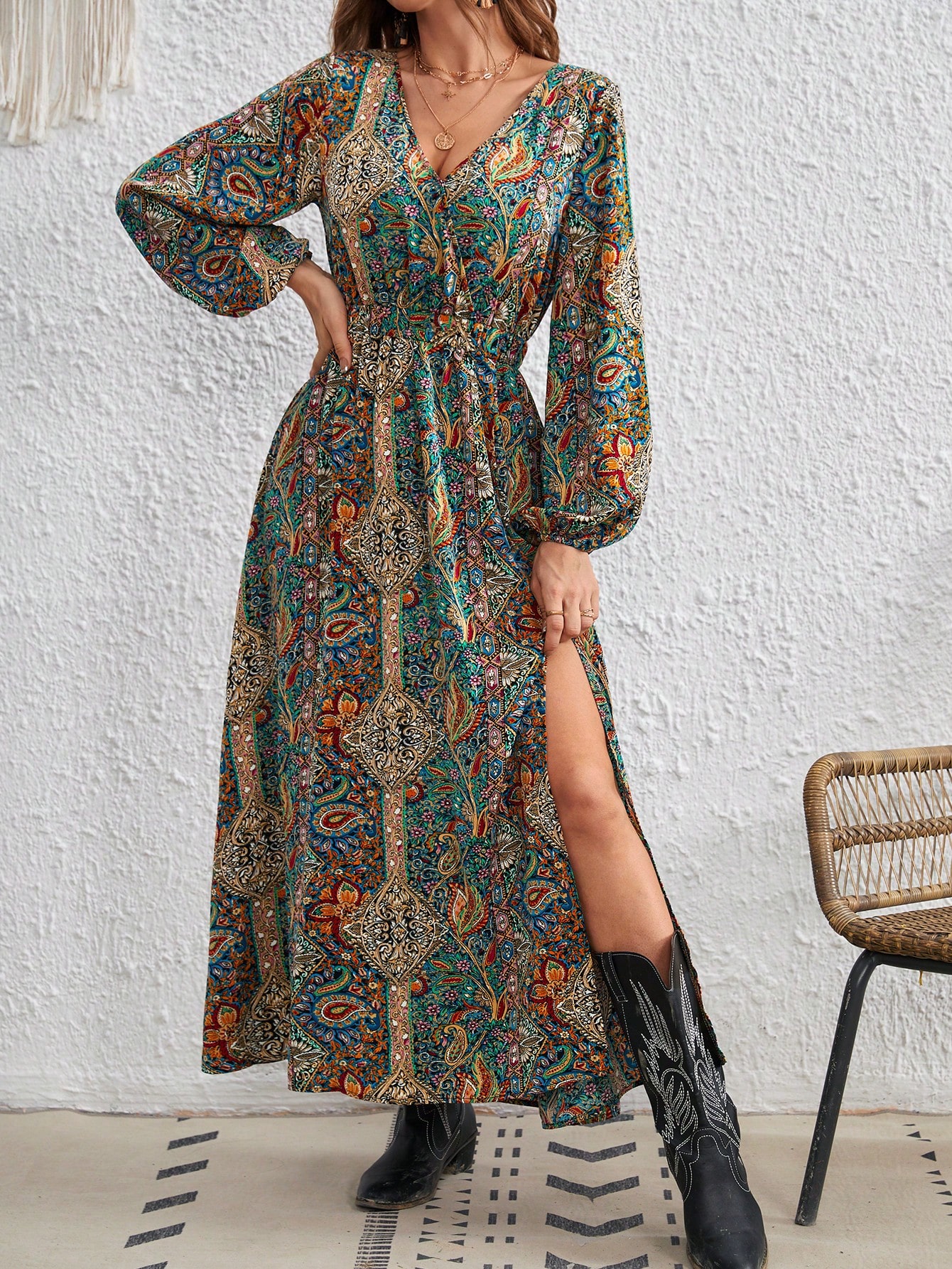 SHEIN VCAY เดรส พิมพ์ ลายลูกน้ำ แขนโคมไฟ ผ่าสูง | SHEIN TH