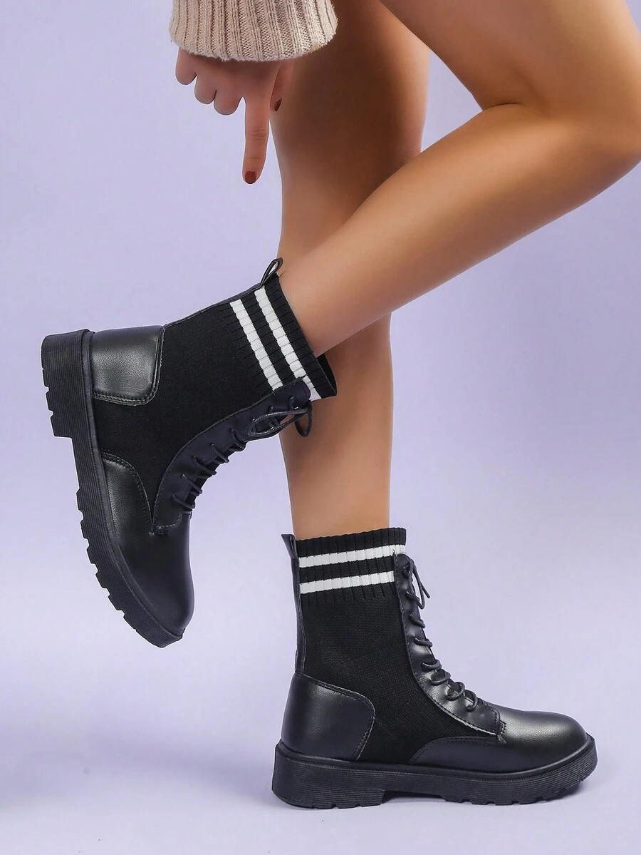 Women's Black Lace-Up British Style Boots, Round Toe High-Top Thick ...