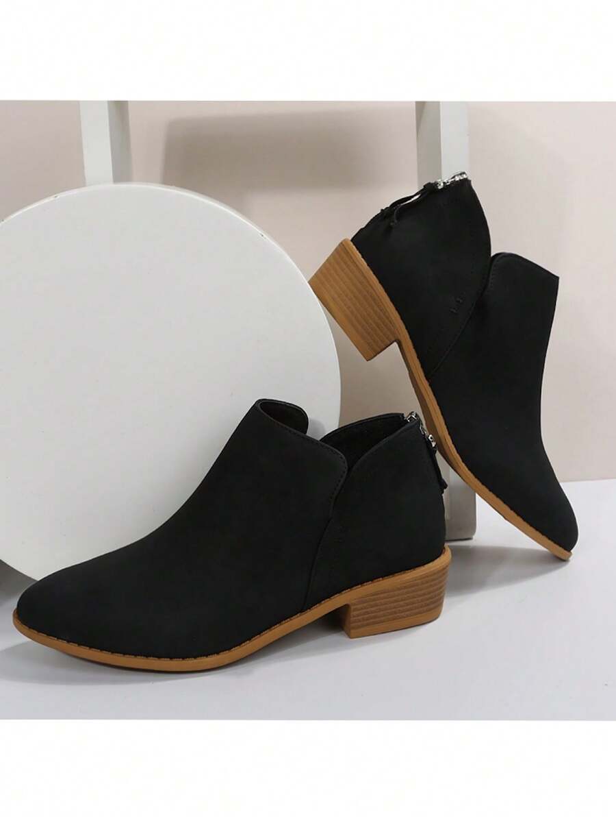 Fall/Winter 2025 Women's Fashion Chelsea Boots, Brown Leather Upper ...