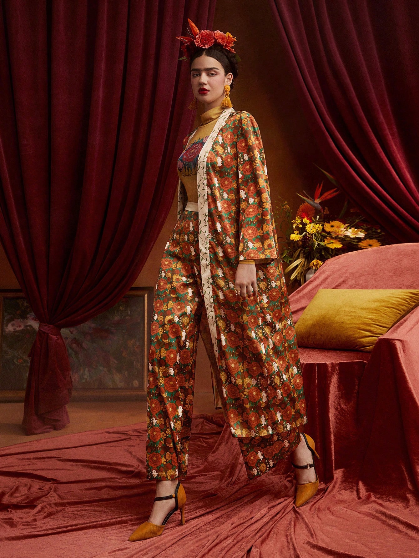 Frida Kahlo X SHEIN X Designer Yumiko Figure and Floral Print Contrast ...