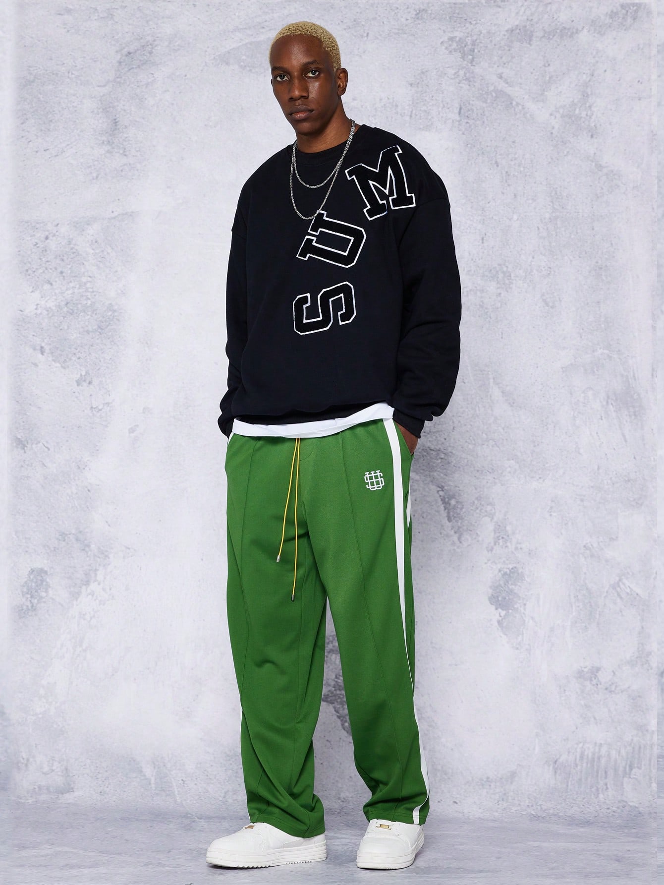 SUMWON Crew Sweatshirt With Big Applique | SHEIN USA