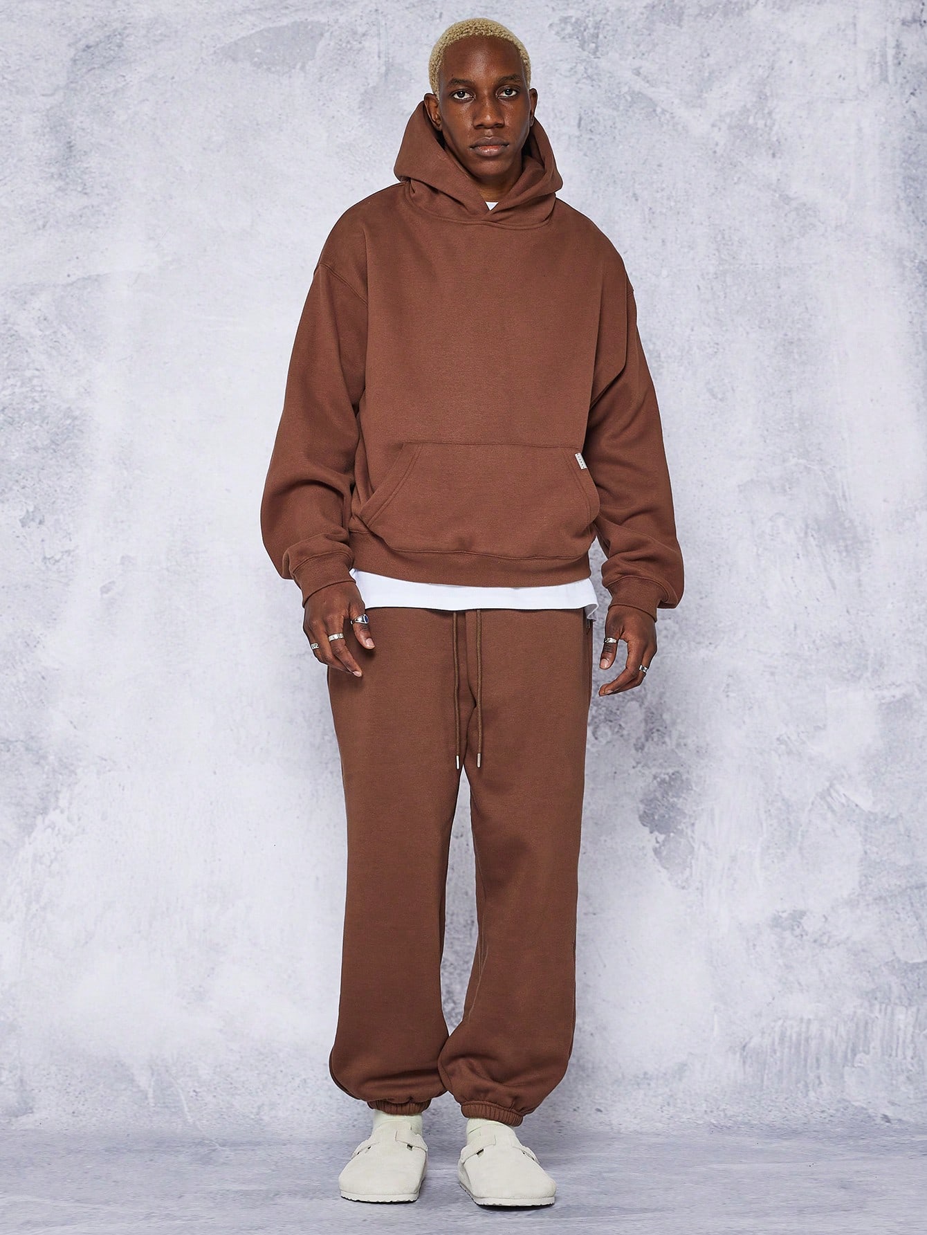 SUMWON กางเกง จ็อกเกอร์ พอดีตัว Essential เฮฟวี่เวท 90's ใน 340 Gsm ...