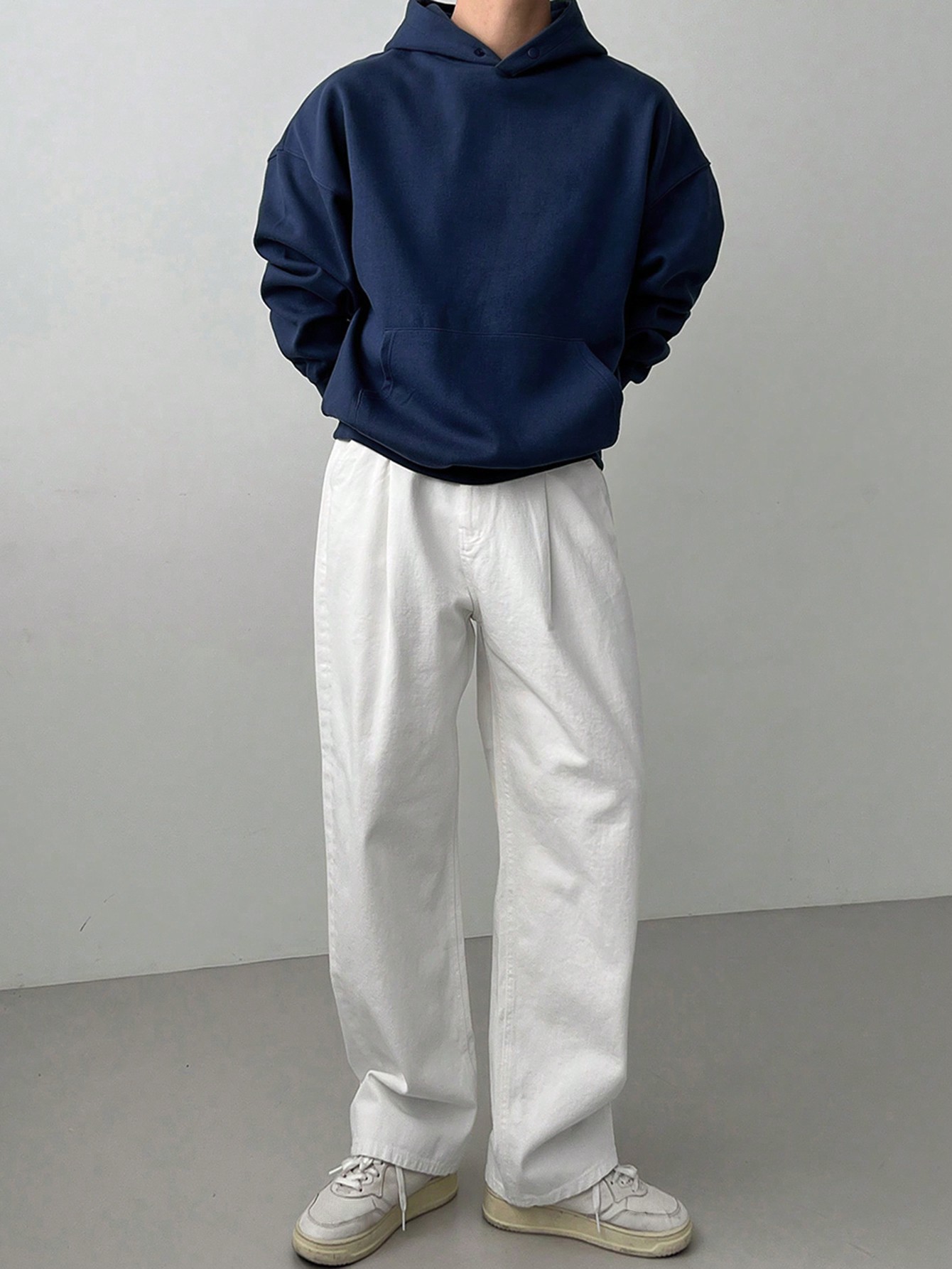 DAZY Men Kangaroo Pocket Drop Shoulder Hoodie | SHEIN USA