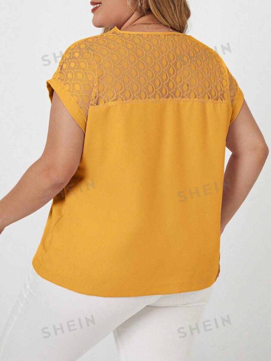 SHEIN Clasi Blusa Negra De Talla Grande Con Mangas Murciélago Y Encaje De Contraste | Moda de ...