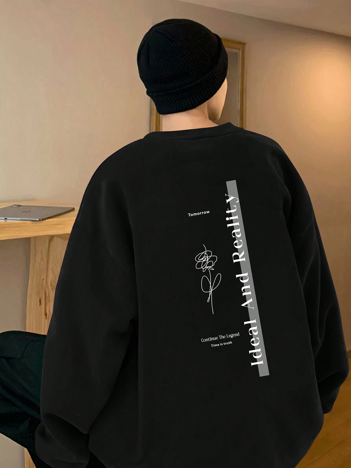 Manfinity Hypemode Loose-Fit Men's Sweatshirt With Slogan & Floral Print And Drop-Shoulder ...