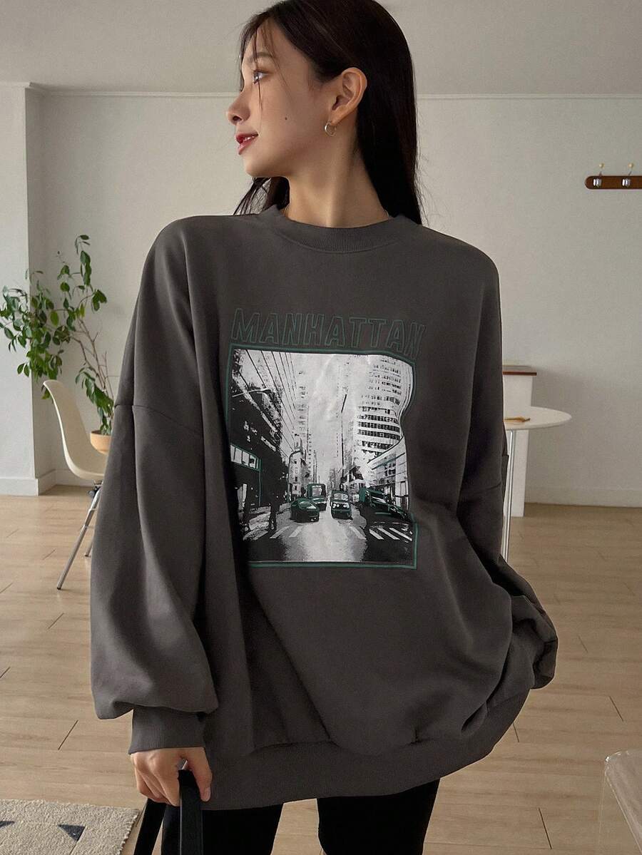 DAZY Sweatshirt mit Gebäude & Buchstaben Grafik, Drop Shoulder ...