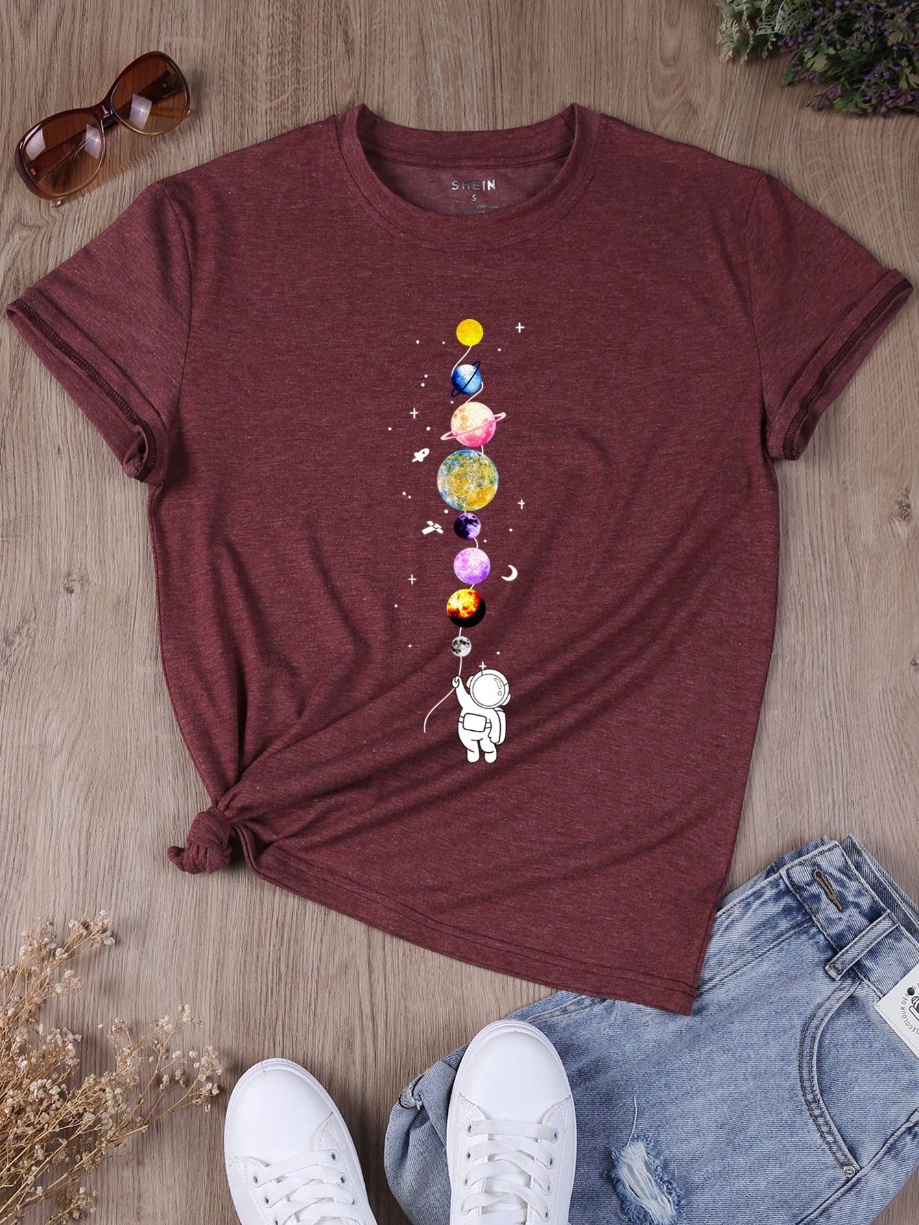 SHEIN Essnce Planet And Spaceman Print Tee