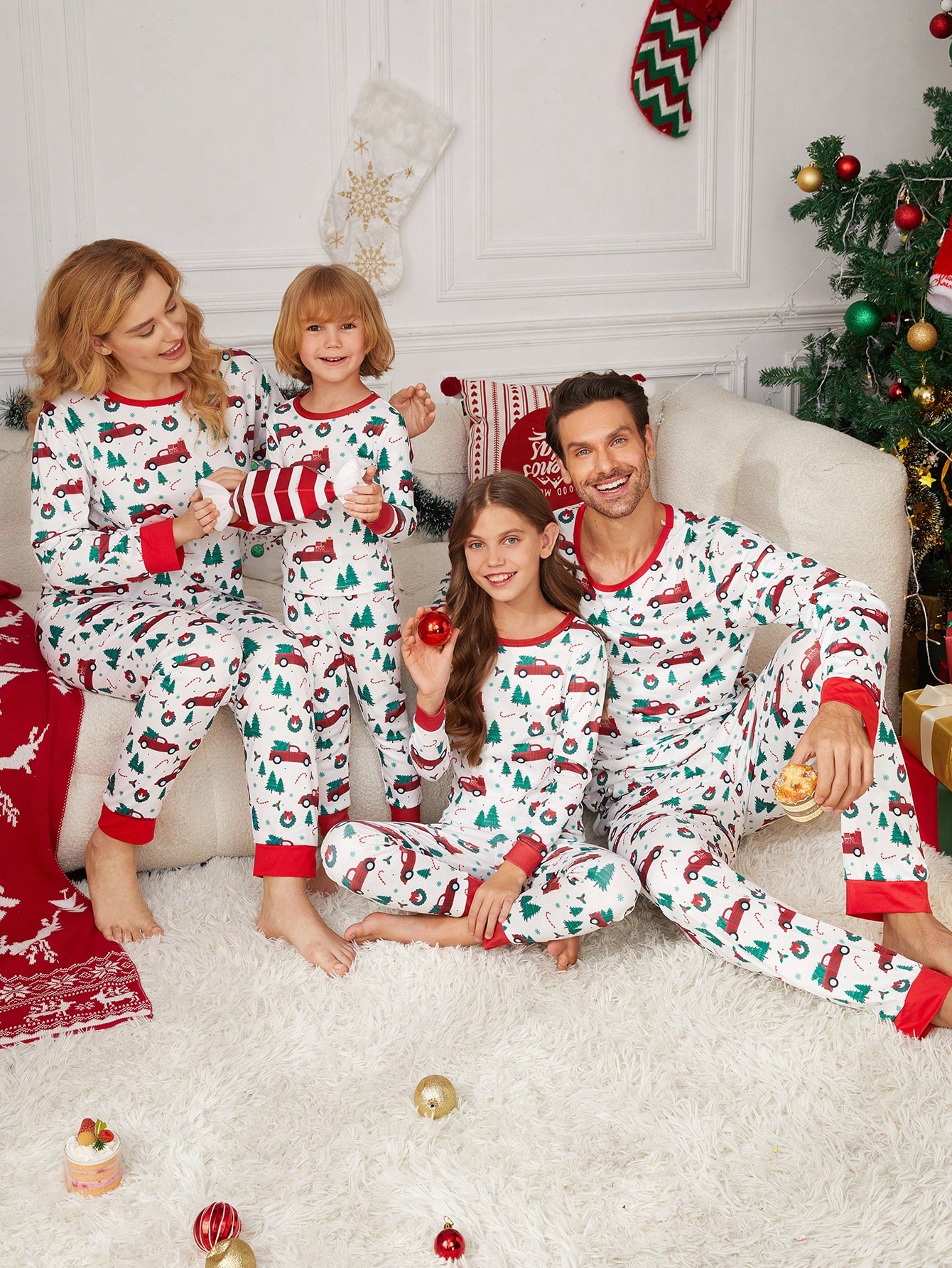 Tween Girl 1pc Family Matching Christmas Print Tee & 1pc Pants PJ Set ...