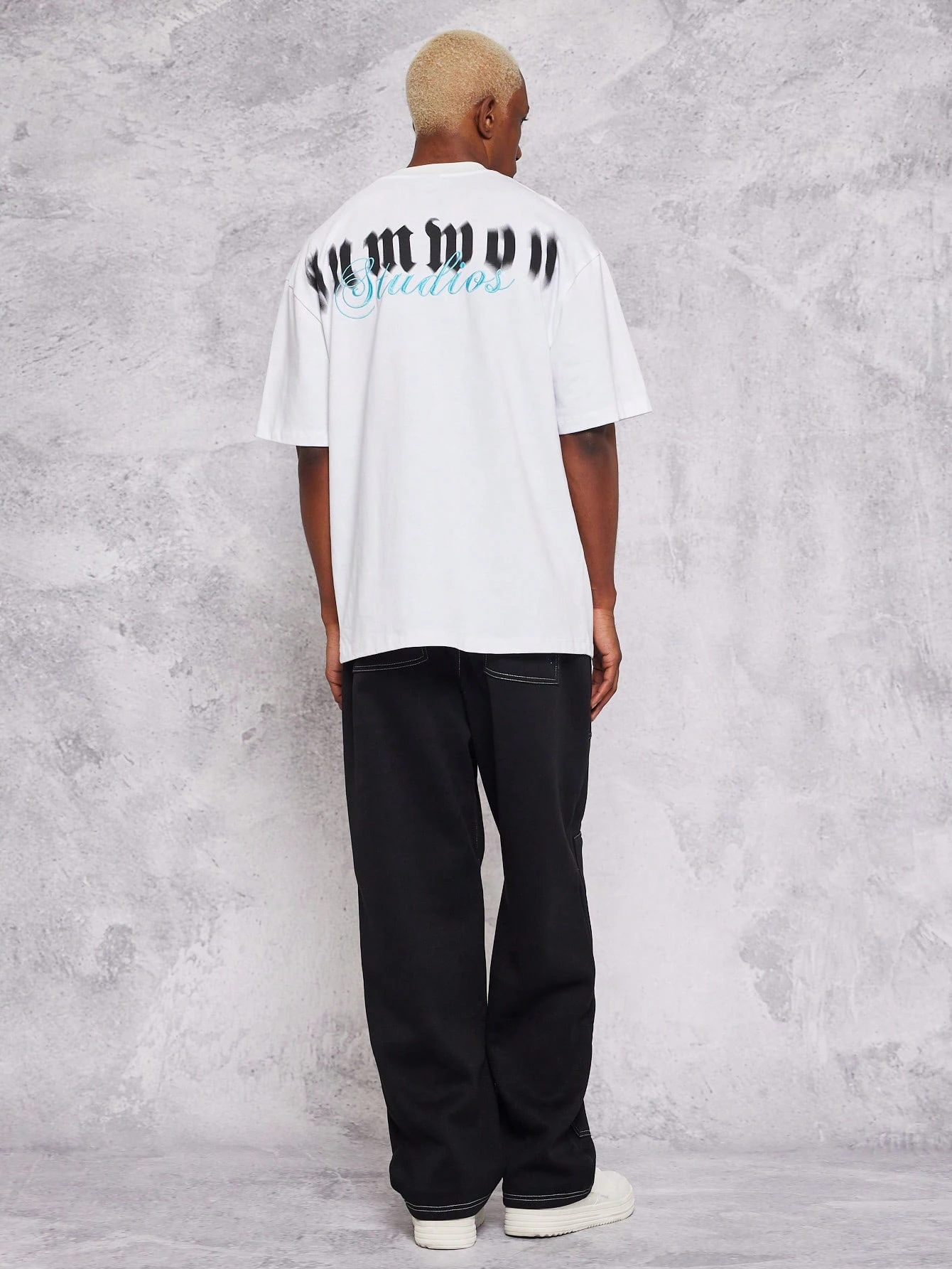 SUMWON T-shirt Poids Lourd Avec À Broderie Dos logo | Mode en ligne ...