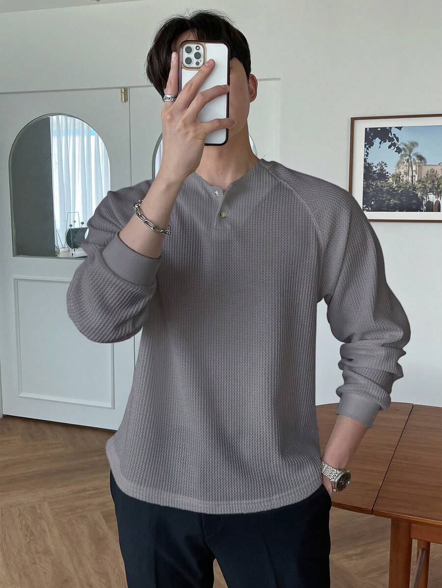 DAZY Men Half Button Front Raglan Sleeve Tee | SHEIN USA