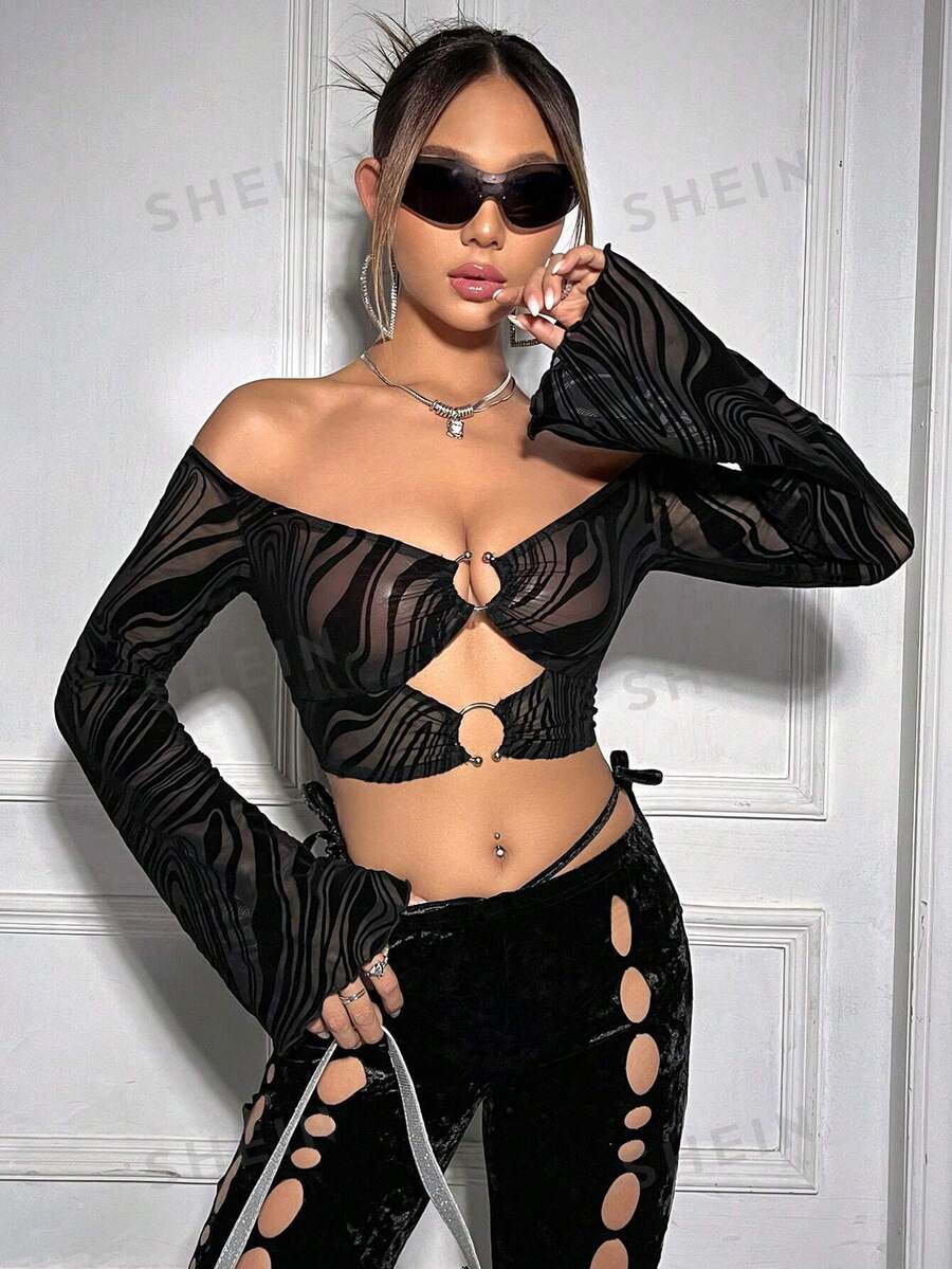 Shein Icon Zebra Striped Ring Linked Cut Out Front Off Shoulder Crop